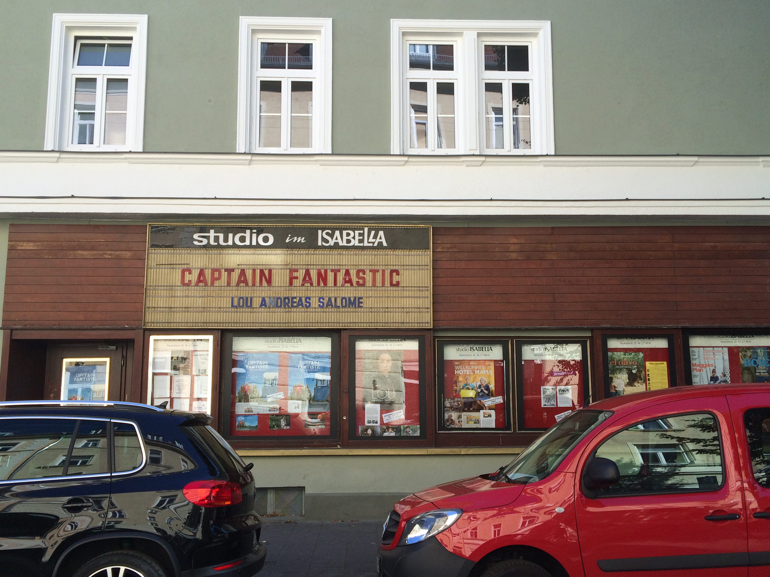 Einen Film schauen im kleinen Studio Isabella | Mit Vergnügen München