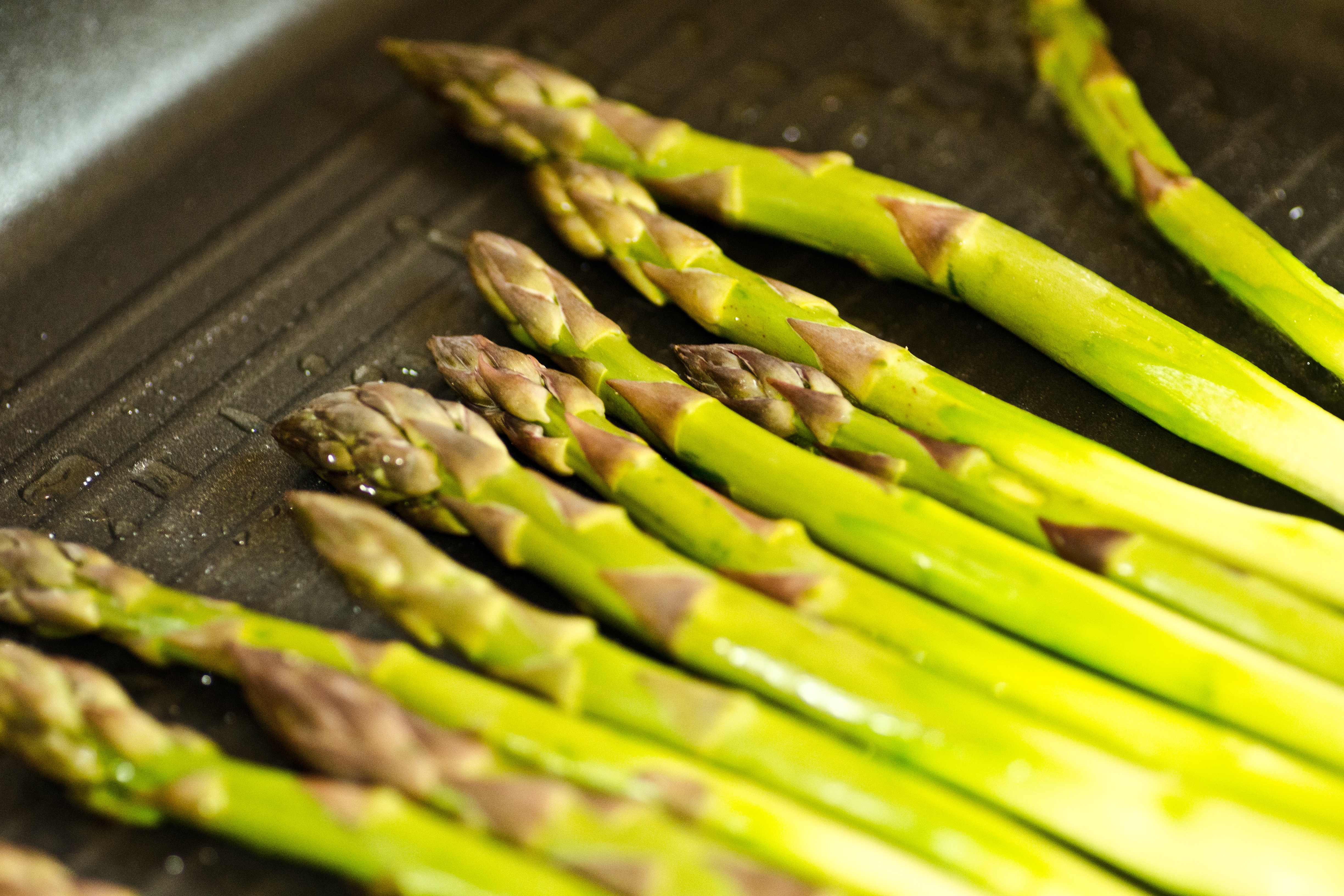 Donnerstag, 26.04. Spargelessen – BalanDeli | Mit Vergnügen München