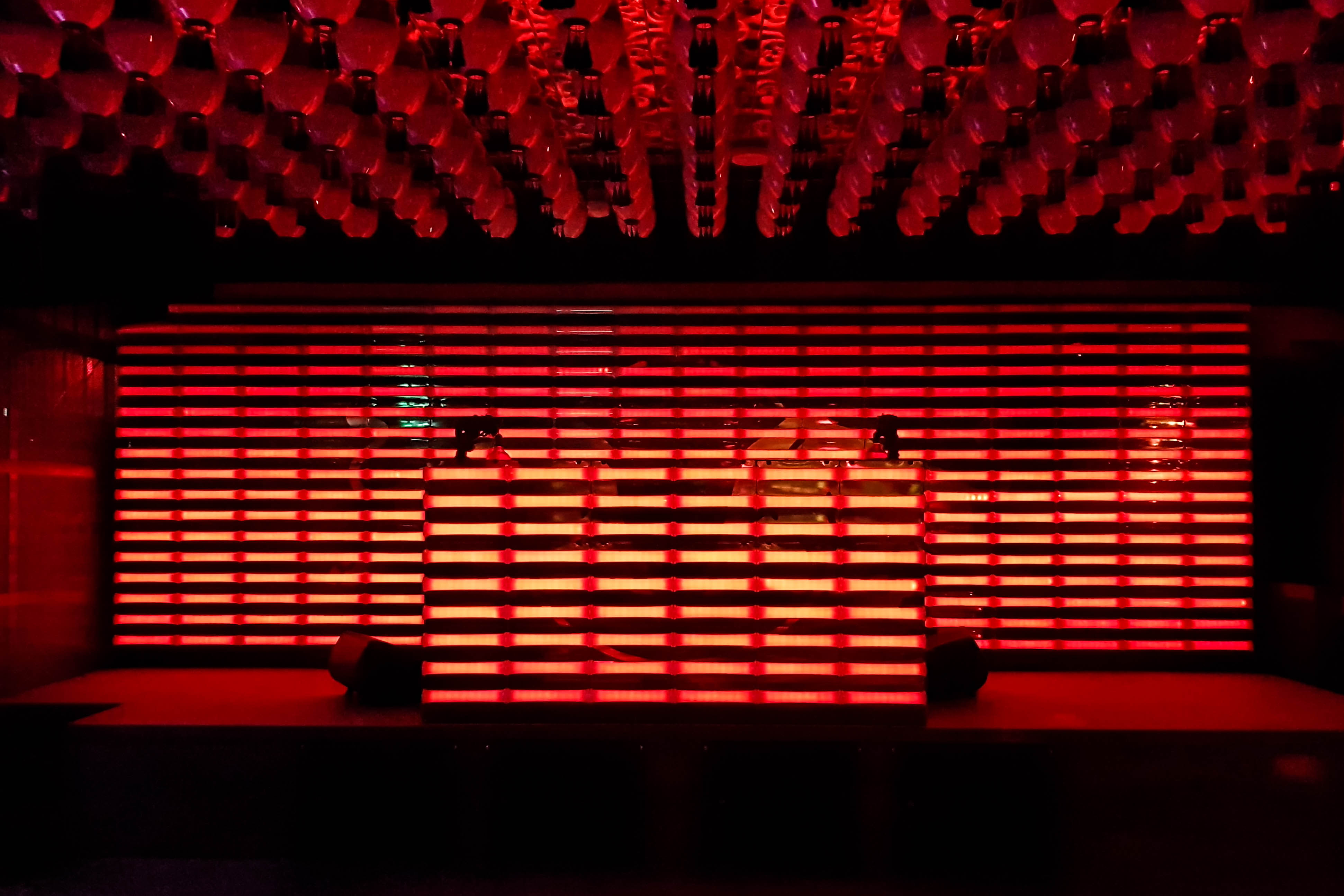 R&B hören beim Power Yoga im Enter the Dragon Club | Mit Vergnügen München