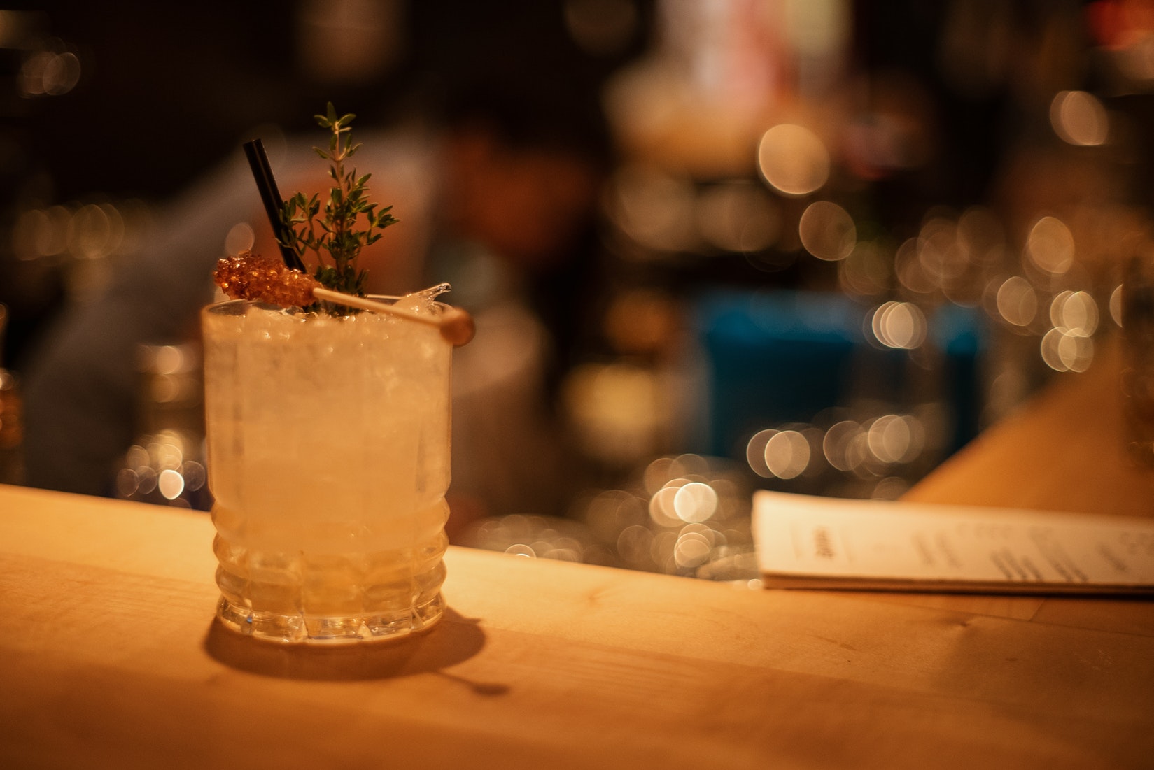 Longdrinks und Liquid Cocaine in der Robinson Bar | Mit Vergnügen München