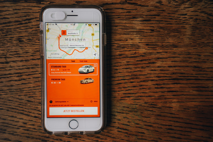 Wie bestellt & abgeholt: SIXT ride bringt euch sicher und günstig durch ...