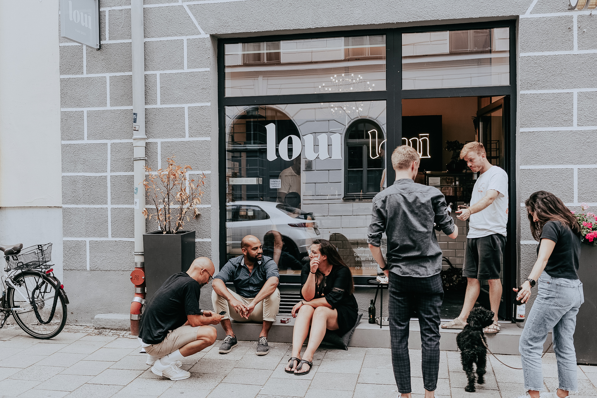 Das Loui – plant based Café im Lehel ist eine vegane Genussinsel | Mit ...