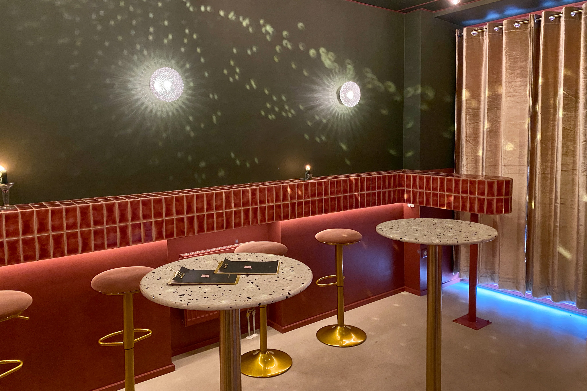 Guter Wein und Eis mit Kaugummistiel: Die Bum Bum Bar | Mit Vergnügen ...